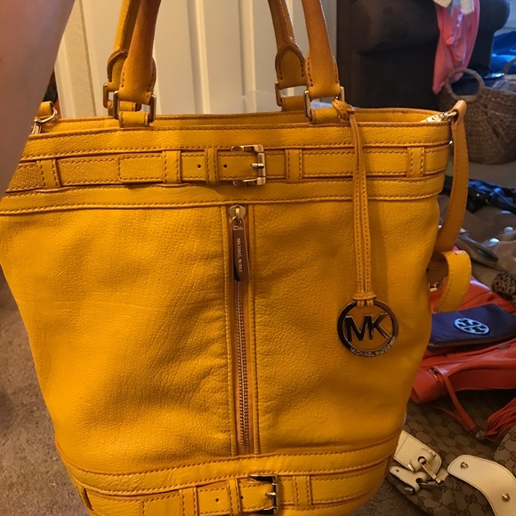Bags | Authentic Michael Kors Bag | Poshmark