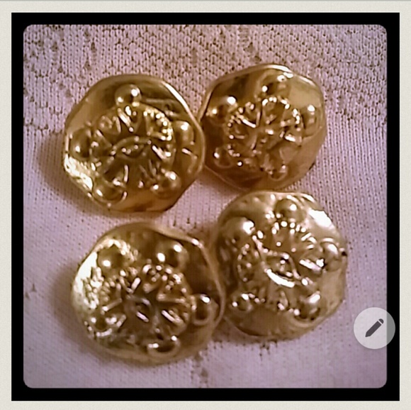 Jewelry | Vintage Raised Design Plastic Buttonsset Of 7 | Poshmark