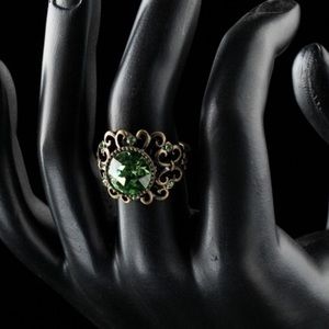 sundance boutique | Jewelry | Luxurious Vintage Green Austrian Crystal ...
