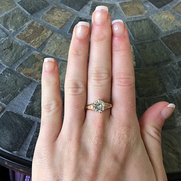 Jewelry | Round Gold Engagement Ring | Poshmark