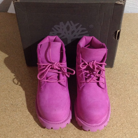 Timberland | Shoes | Timberland Girls 6 Classic Boot | Poshmark