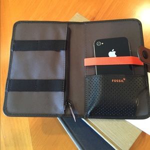 Fossil | Accessories | Fossil Q Tech Brown Leather Smart Phone Casenew ...