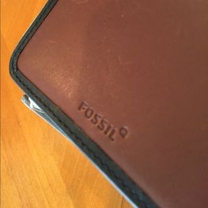 Fossil | Accessories | Fossil Q Tech Brown Leather Smart Phone Casenew ...
