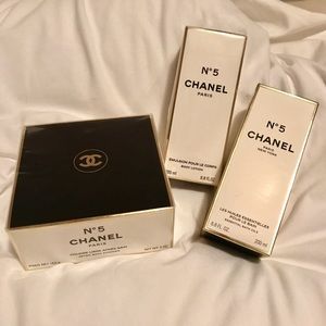 62% off CHANEL Other - Chanel No 5 Paris After Bath Powder from Valerie ...