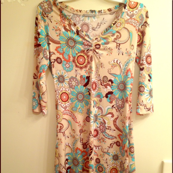 Nally & Millie | Dresses | Nally Millie Floral Print Shift Dress Sz M ...