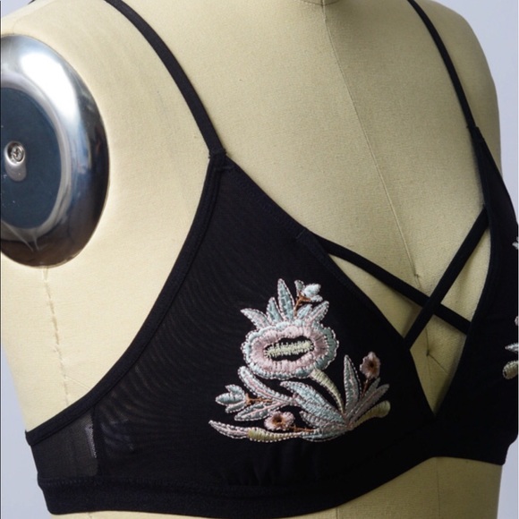 Intimates & Sleepwear | B R A L E T T E | Poshmark