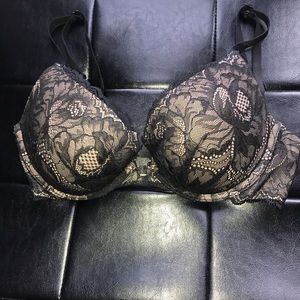 Victoria's Secret - VS strapless bra worn once size 32D from Annmarie's ...