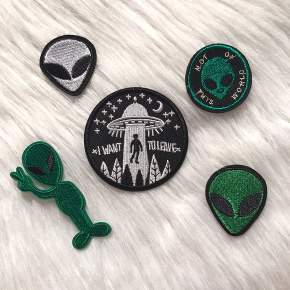Urban Outfitters | Accessories | Area 5 Alien Iron On Patch Bundle ...