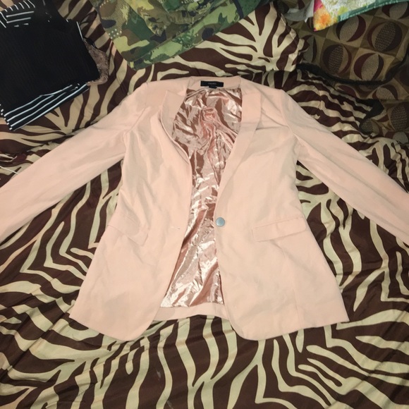 Forever 21 | Jackets & Coats | Baby Pink Blazer With Rose Gold Interior ...