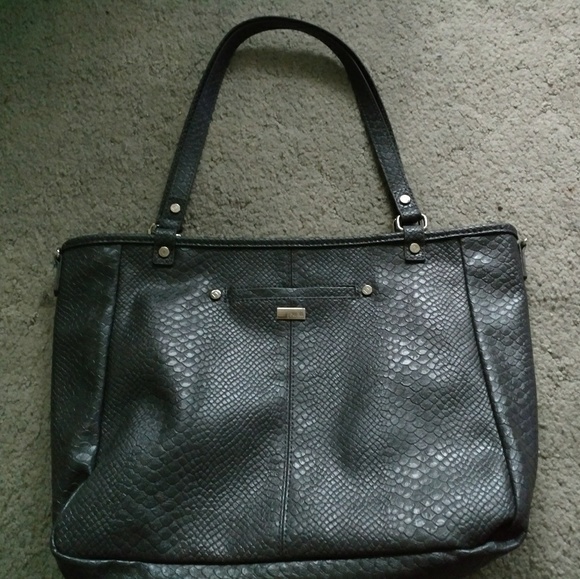 thirty-one | Bags | Thirty One Snakeskin And Gold Reversible Tote ...