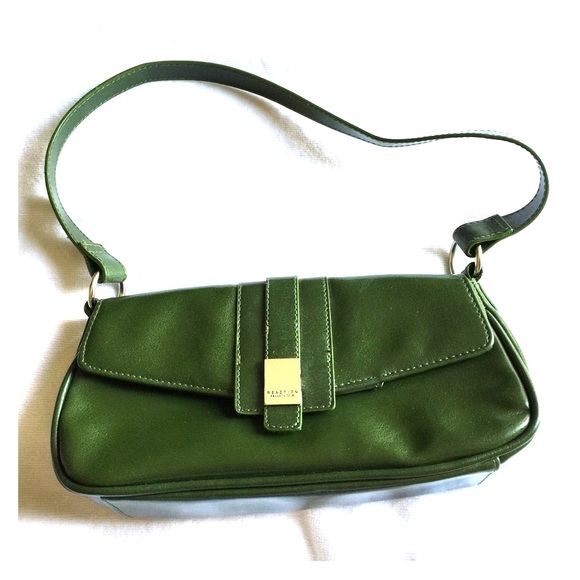 Kenneth Cole Reaction | Bags | Reaction Kenneth Cole Green Shoulder Bag ...