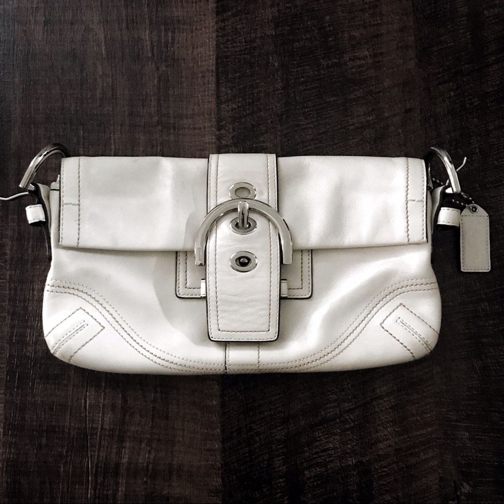 Coach Ivory Clutch - Gem