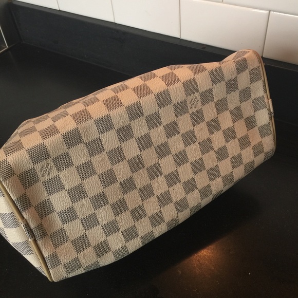 Lv White Checkered Bag | semashow.com