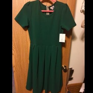 Libby's Closet on Poshmark - @libbycullins