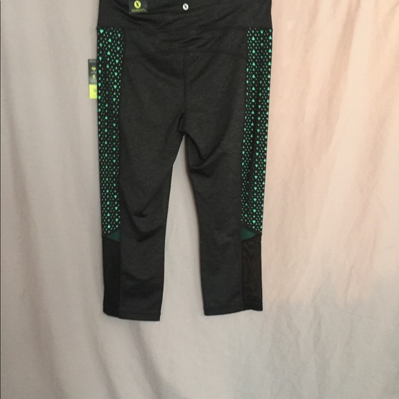 Xersion | Pants & Jumpsuits | Nwt Xersion Fitted Wmesh Athletic Crops | Poshmark