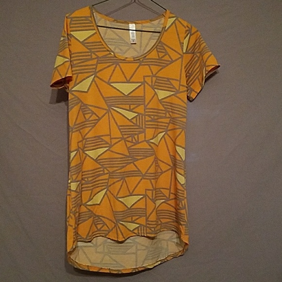 LuLaRoe | Tops | Lularoe Orange Grey Geometric Classic T Size Xs | Poshmark