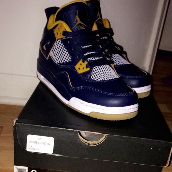 Jordan | Shoes | Midnight Navy Blue Gold Metallic Retro 4s | Poshmark