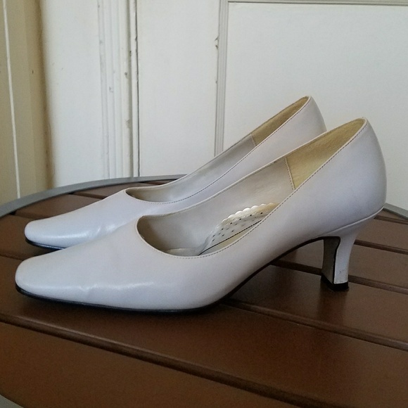 Lasonia | Shoes | Lasonia White Heels | Poshmark