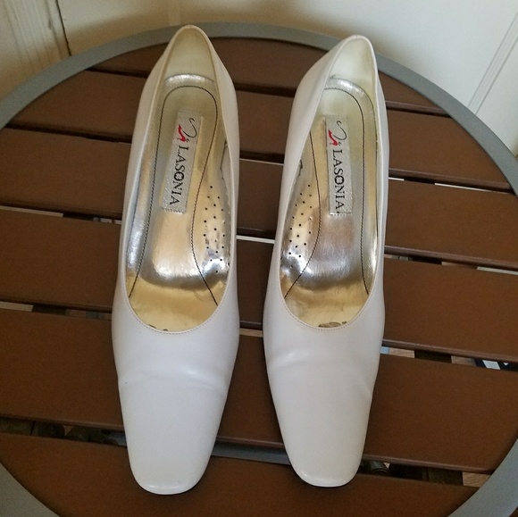 Lasonia | Shoes | Lasonia White Heels | Poshmark