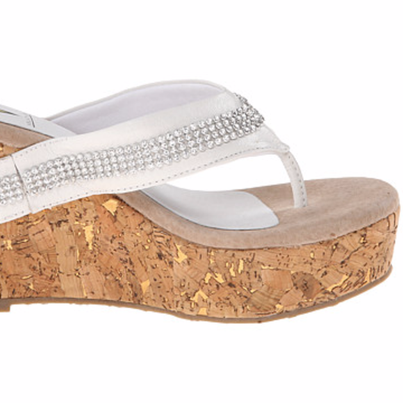 Volatile | Shoes | Volatile Kala Wedge Sandals | Poshmark