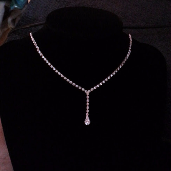 Jewelry | Rhinestone Y Necklace Nwot 18 | Poshmark