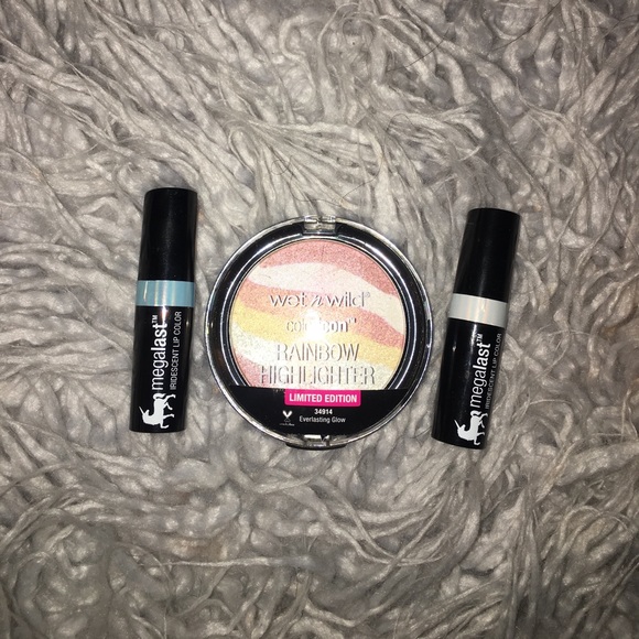 wet n wild | Makeup | Wet N Wild Highlighter And Iridescent Lip Color ...