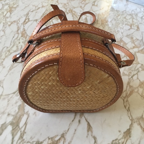 Round Shaped Handbags | semashow.com