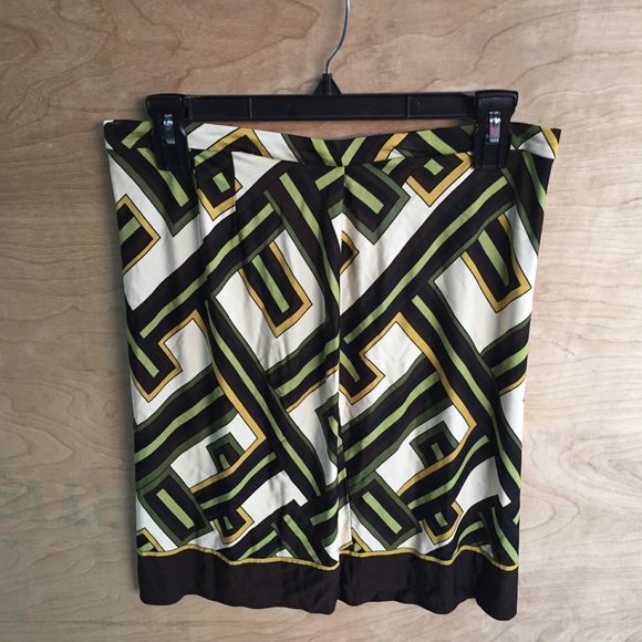 LOFT | Skirts | 6p Ann Taylor Loft Green Dramatic Pattern | Poshmark