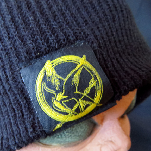 Neca | Accessories | Nwt Neca Hunger Games Mockingjay Slouch Beanie Hat ...