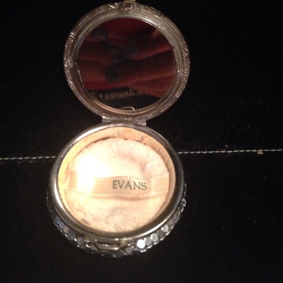 Evans | Accessories | Vintage Evans Mesh Compact Beautiful | Poshmark