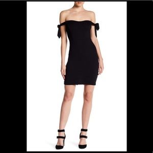 Socialite | Dresses | Nwt Socialite Off The Shoulder Tie Sleeve Dress ...