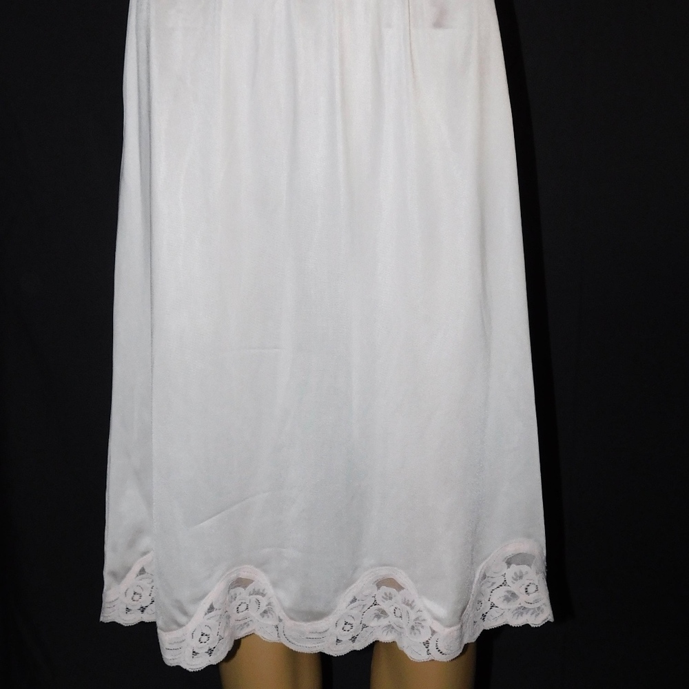 Vintage Vanity Fair Pink Half Slip Lace Nylon Gem