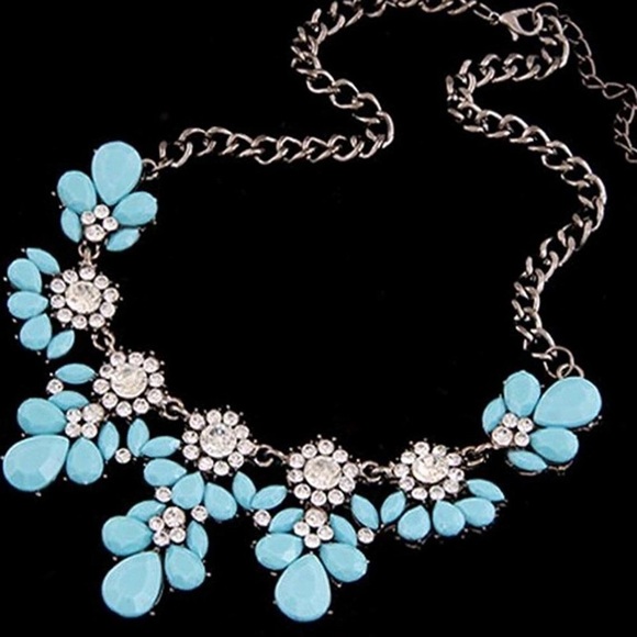 jmeyersray | Jewelry | Baby Blue Crystal Statement Necklace | Poshmark