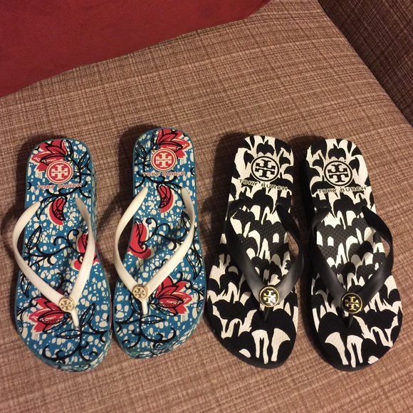 tory burch pattern flip flops
