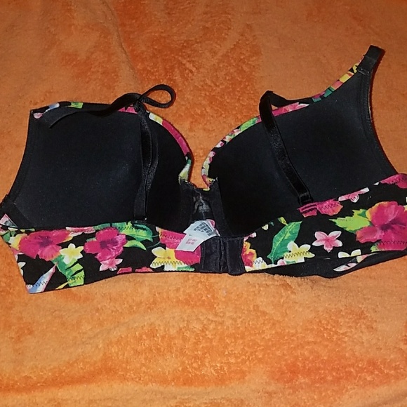 Forever 21 | Intimates & Sleepwear | Forever 2 Tropical Floral Bra ...