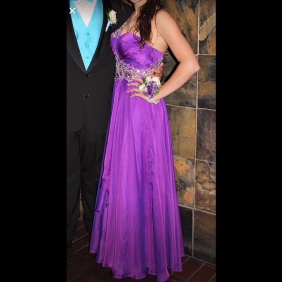 Party Time Formals | Dresses | Prom Dress | Poshmark
