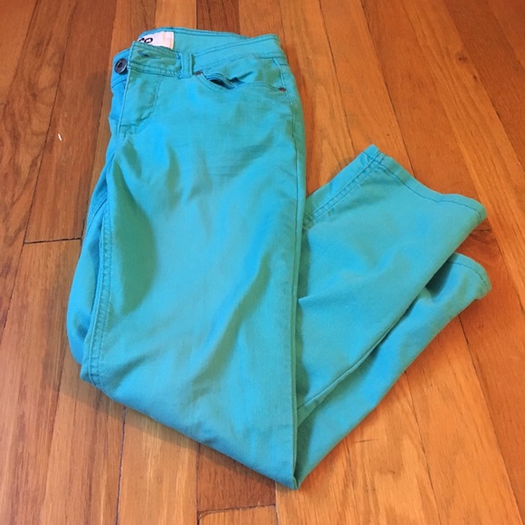 SO | Pants & Jumpsuits | Bright Teal Capris | Poshmark