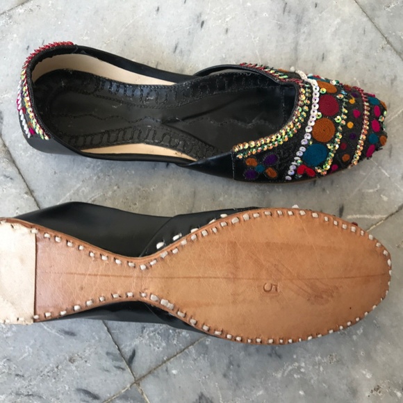 Handmade | Shoes | Women Khusa Indian Ethnic Black Juti Mojari Sandal ...