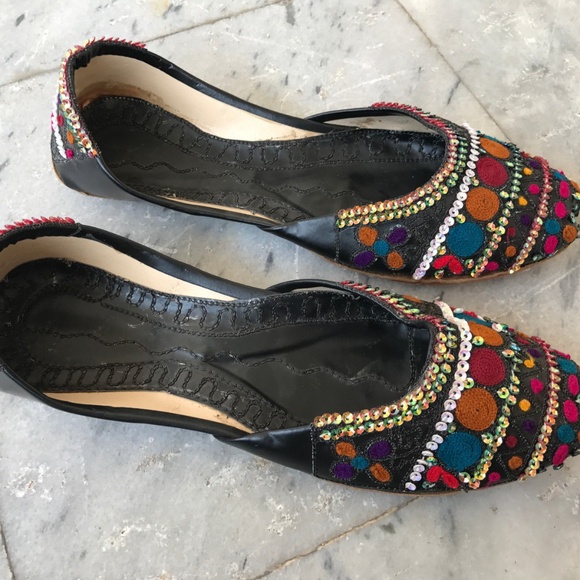Handmade | Shoes | Women Khusa Indian Ethnic Black Juti Mojari Sandal ...