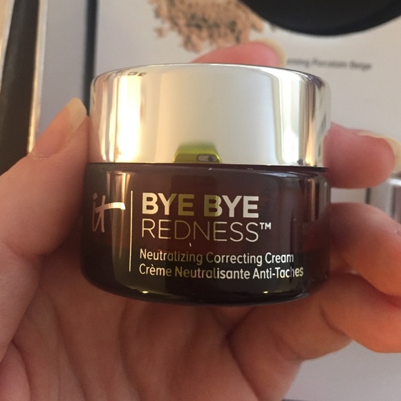 it cosmetics | Makeup | It Cosmetics Bye Bye Redness Correcting Cream ...