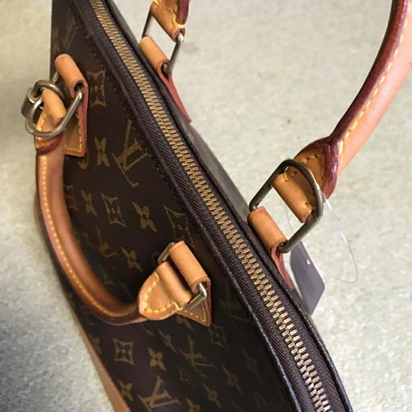 Louis Vuitton | Bags | Preowned Authentic Lv Alma Monogram | Poshmark