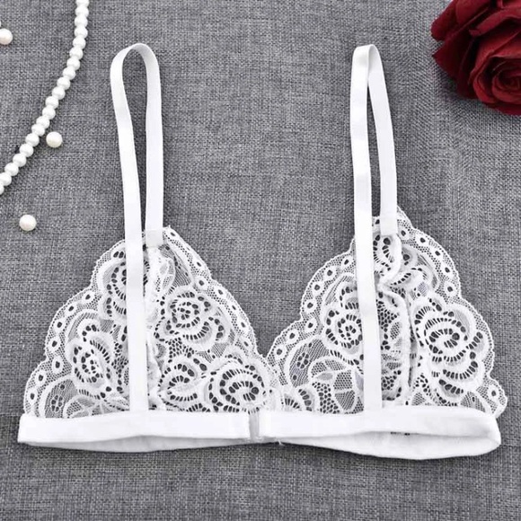 Intimates & Sleepwear | White Floral Lace Bralette | Poshmark