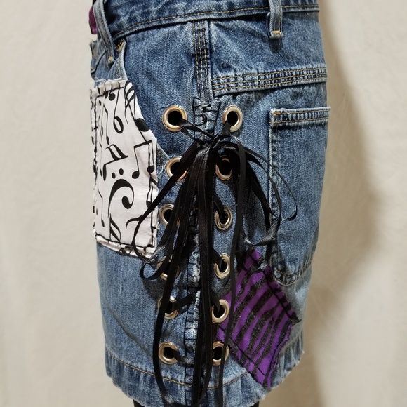 Xhilaration | Shorts | Revamped Music Note Zebra Lace Up Shorts 9 ...