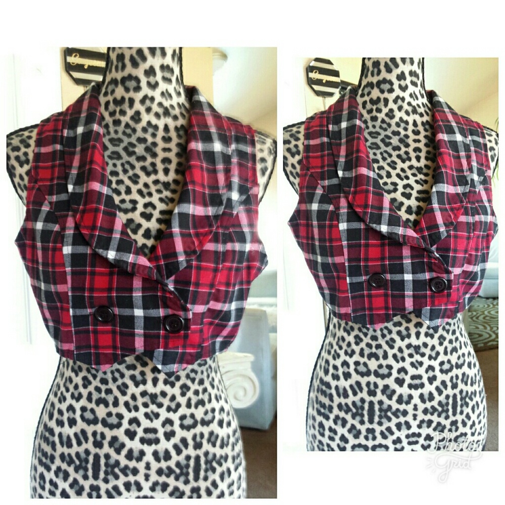 Vintage 579 Red Plaid Cropped Fitted Vest Top - Gem
