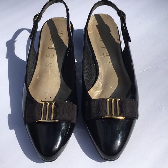 Selby | Shoes | Selby Comfort Flex Patent Leather Black Bow Gold | Poshmark
