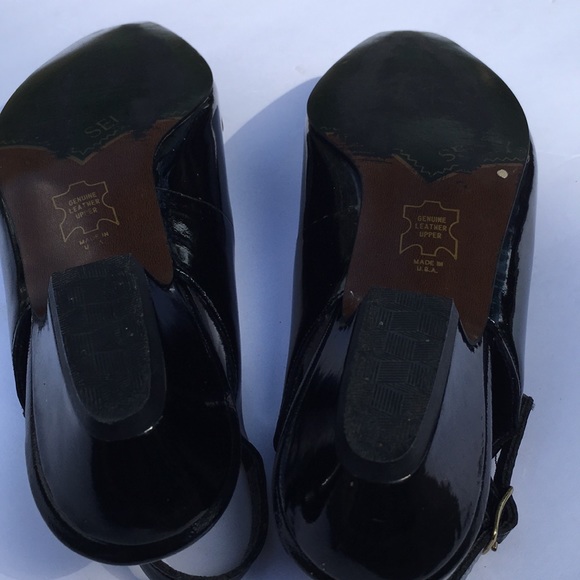 Selby | Shoes | Selby Comfort Flex Patent Leather Black Bow Gold | Poshmark