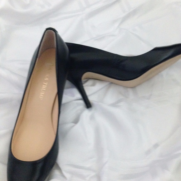 Ivanka Trump | Shoes | Ivanka Trump Black Shoes | Poshmark