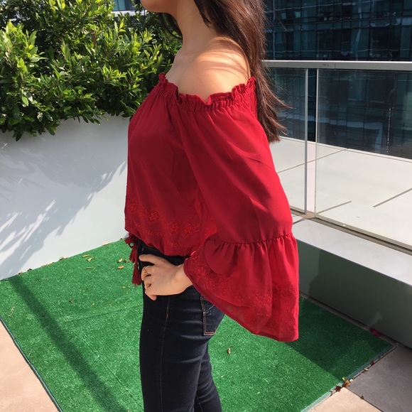 belle and co | Tops | Nwt Super Cute Off Shoulder Flared Sleeves Red ...