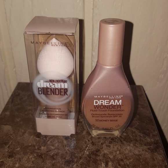 Maybelline | Makeup | Maybelline Dream Wonder Foundation Blender | Poshmark