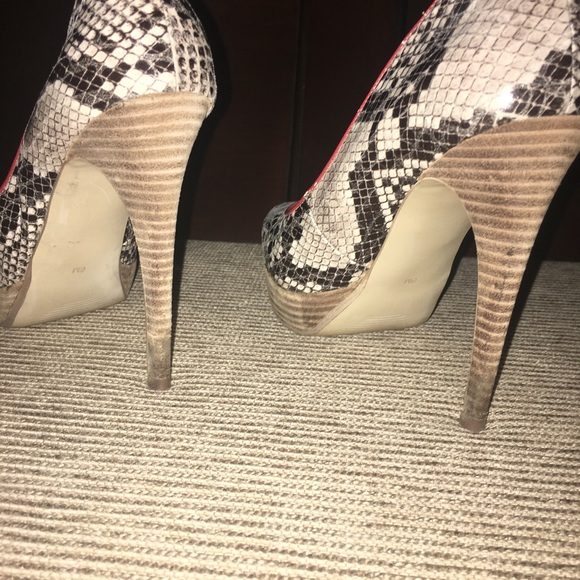 Guess | Shoes | Guess Snakeskin Heels | Poshmark